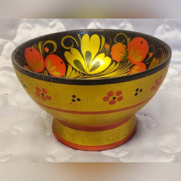 Accents | Vintage Wooden Cup Russian Khokhloma Traditional Red Green ...